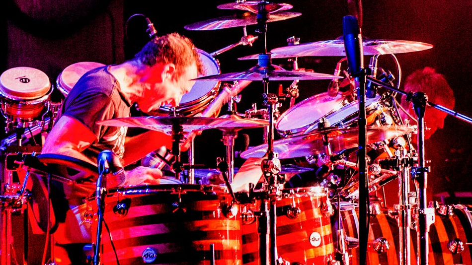 Is Stephen Perkins Going to Be Pearl Jam’s New Drummer? Fans Speculate ...